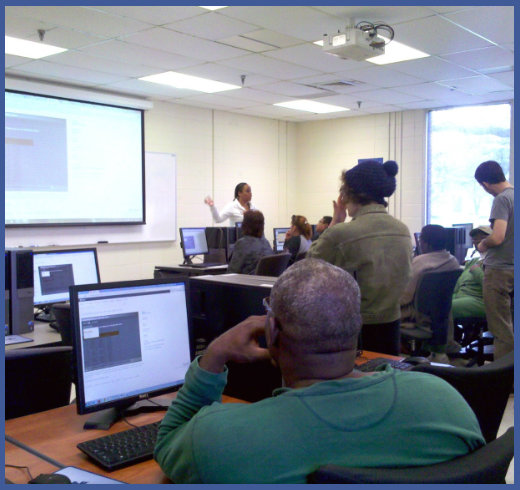 QPL Presenta Clases de Computación en Español para la Comunidad ...